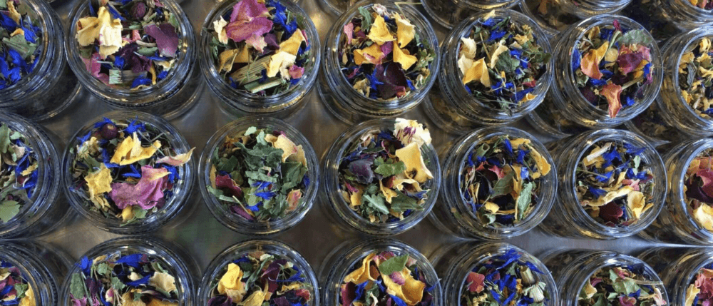 HOW TO DO A FACIAL COMPRESS - Laurel Skin